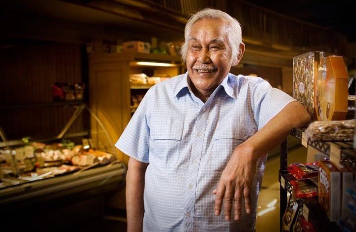 Terungkap! 5 Kunci Sukses Bob Sadino untuk Meraih Kebebasan Finansial ...