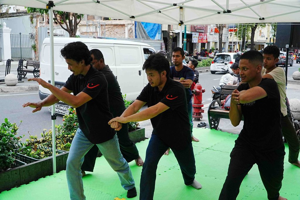 Pukulan Patikaman, Silat Kuntau Borneo yang Terbuka hingga Mendunia ...